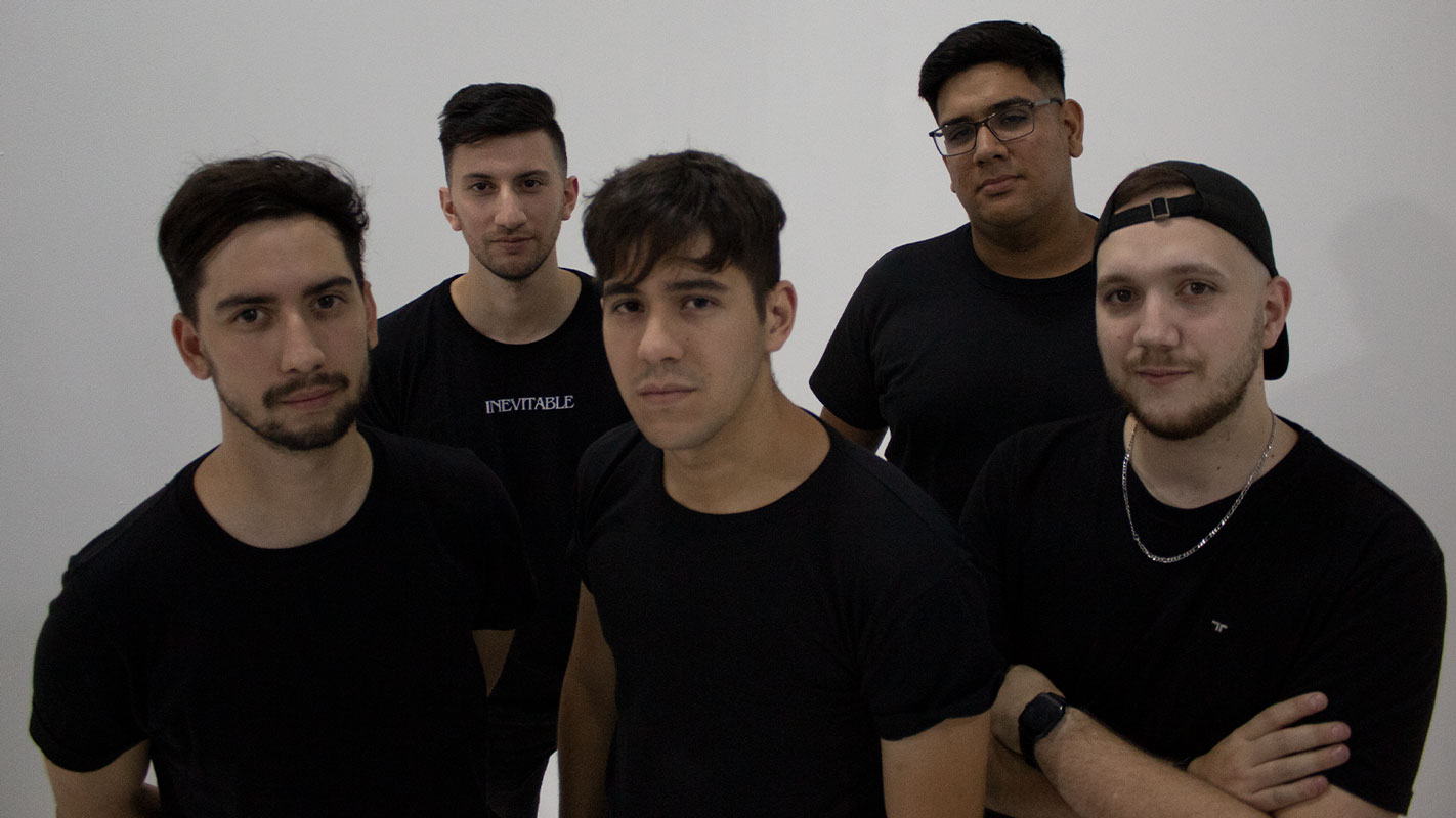 Hey Oliver! lanzó su primer álbum de estudio