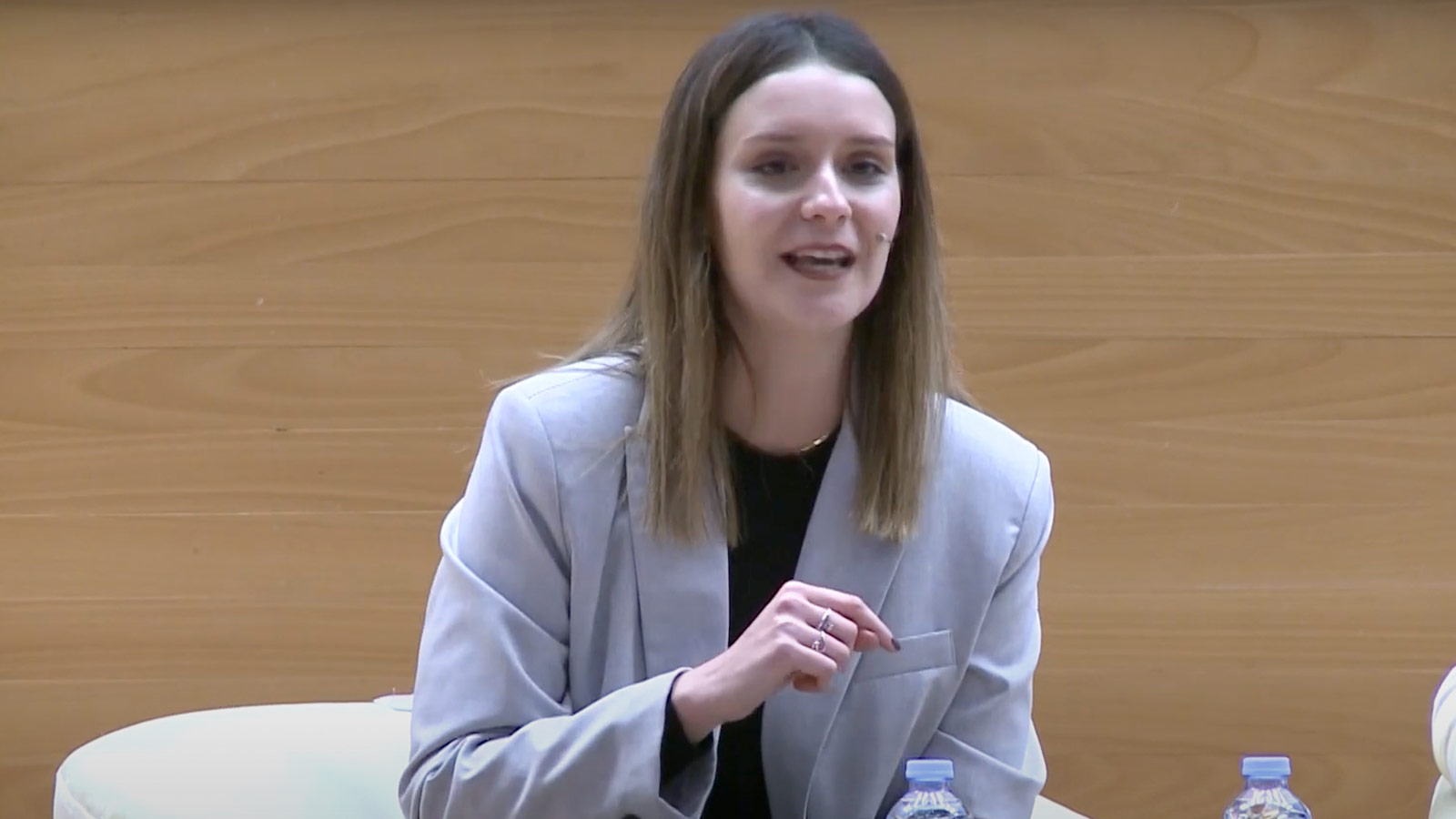 Marta Durán: "La sociedad de hoy en día se esconde detrás de filtros de ...