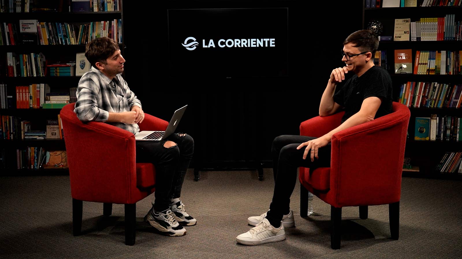 Lucas Magnin: “En la cultura Pop, la Biblia tiene una centralidad ...